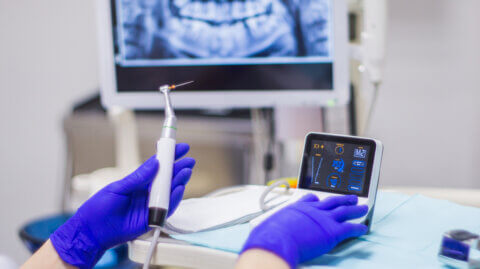 Pourquoi et comment dévitalise-t-on une dent ? - Clinique dentaire du ...